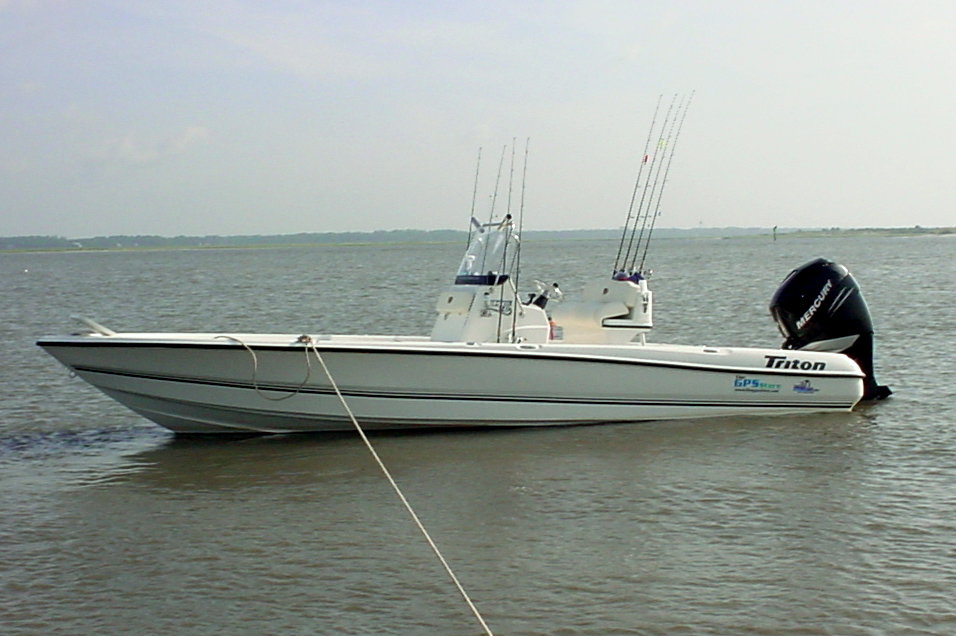 Fill Boat's Gas Tanks, Avoid Ethanol Problems