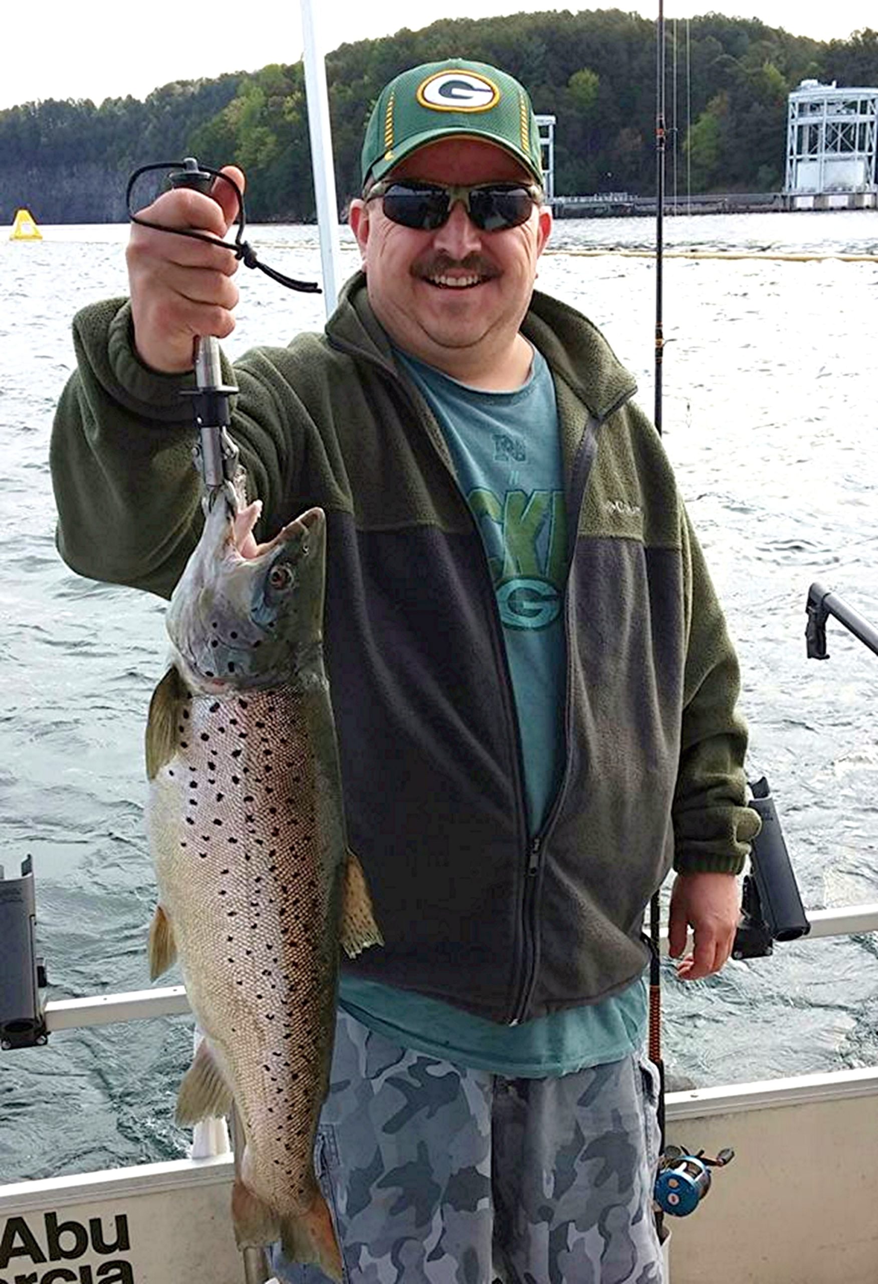 Gastonia angler lands 9 1/4-pound brown trout in South Carolina ...