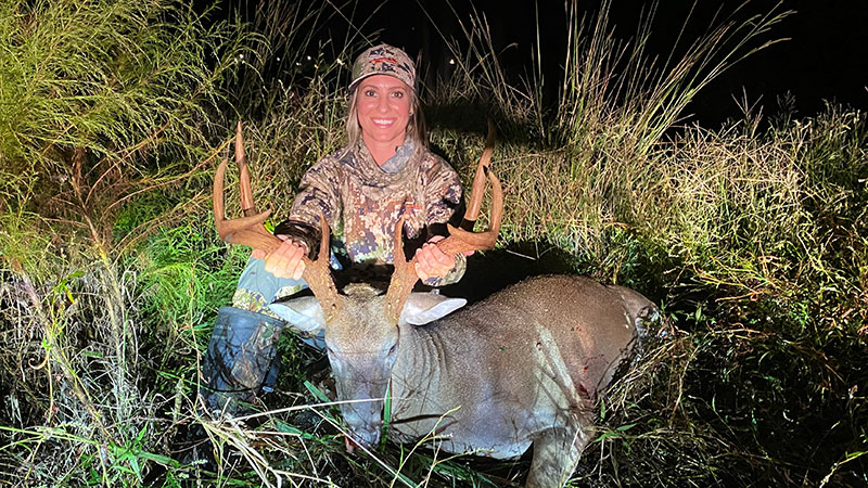 Emily Sewell Marshall's Bluffton buck - Carolina Sportsman